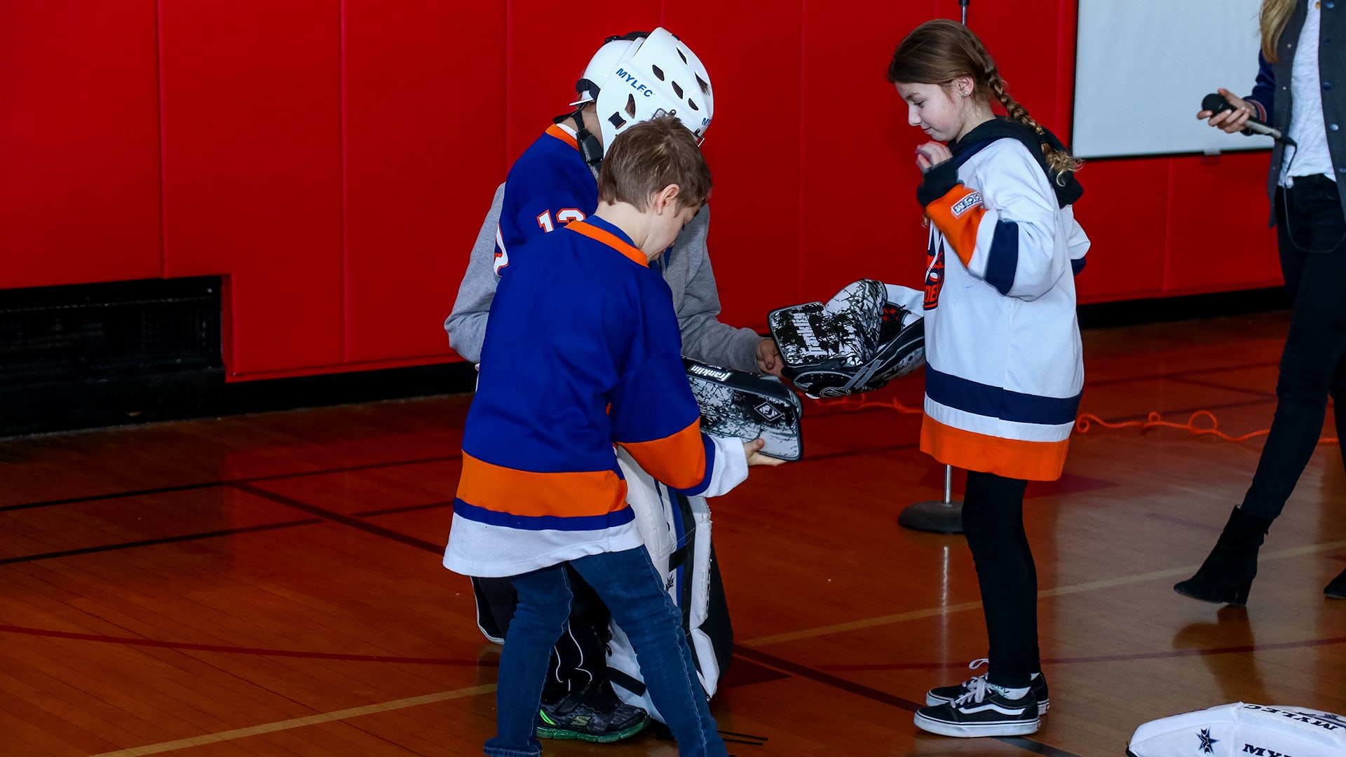 Isles School Assembly: Michael Stokes Elementary | New York Islanders